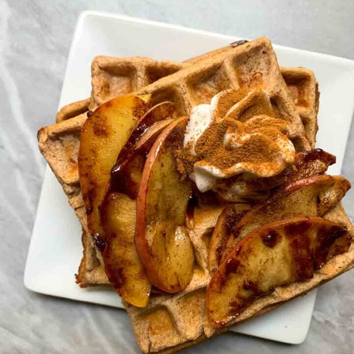 Apple Cinnamon Waffles - Jordo's World