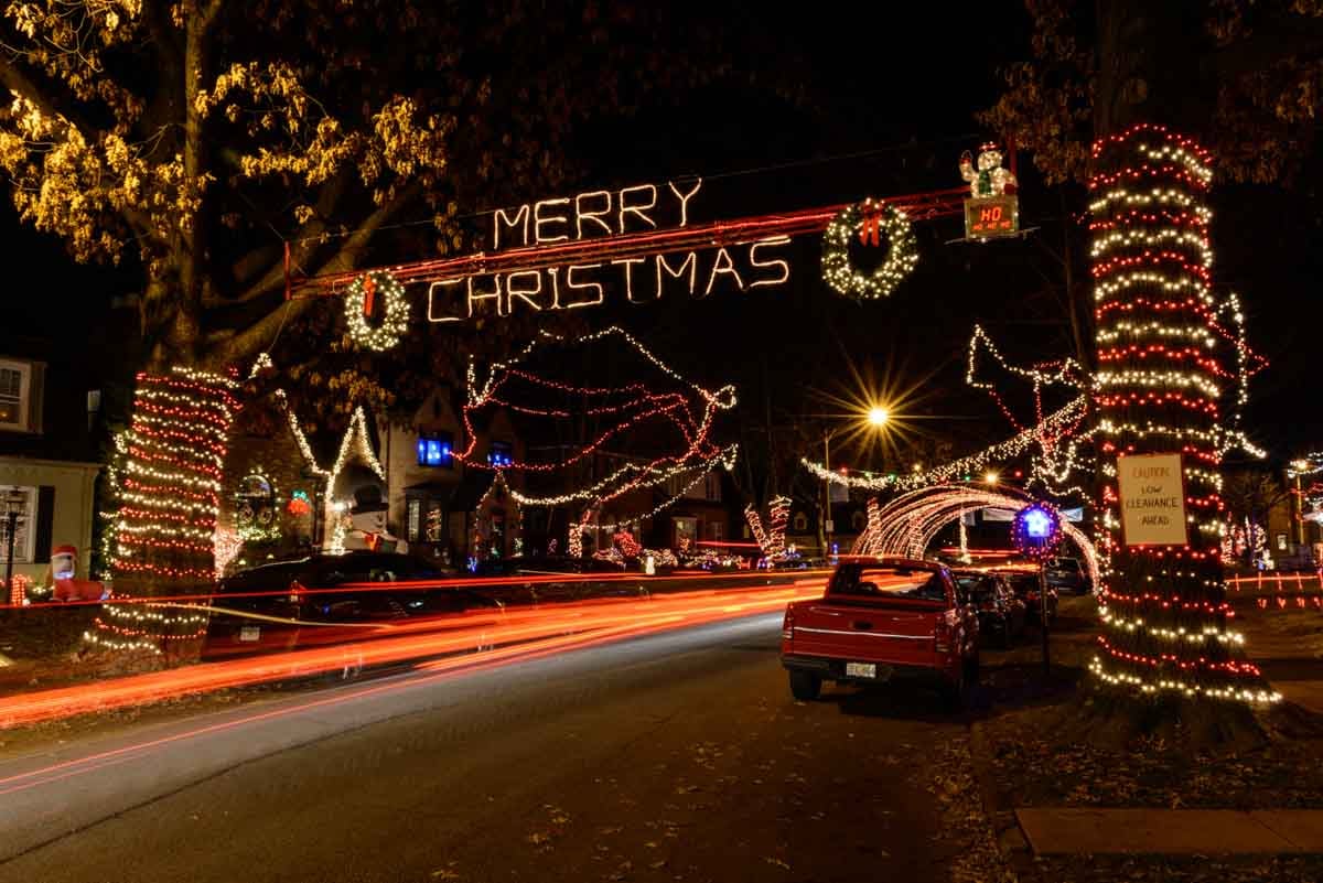 Best Christmas Lights in St. Louis 2024 - Jordo's World