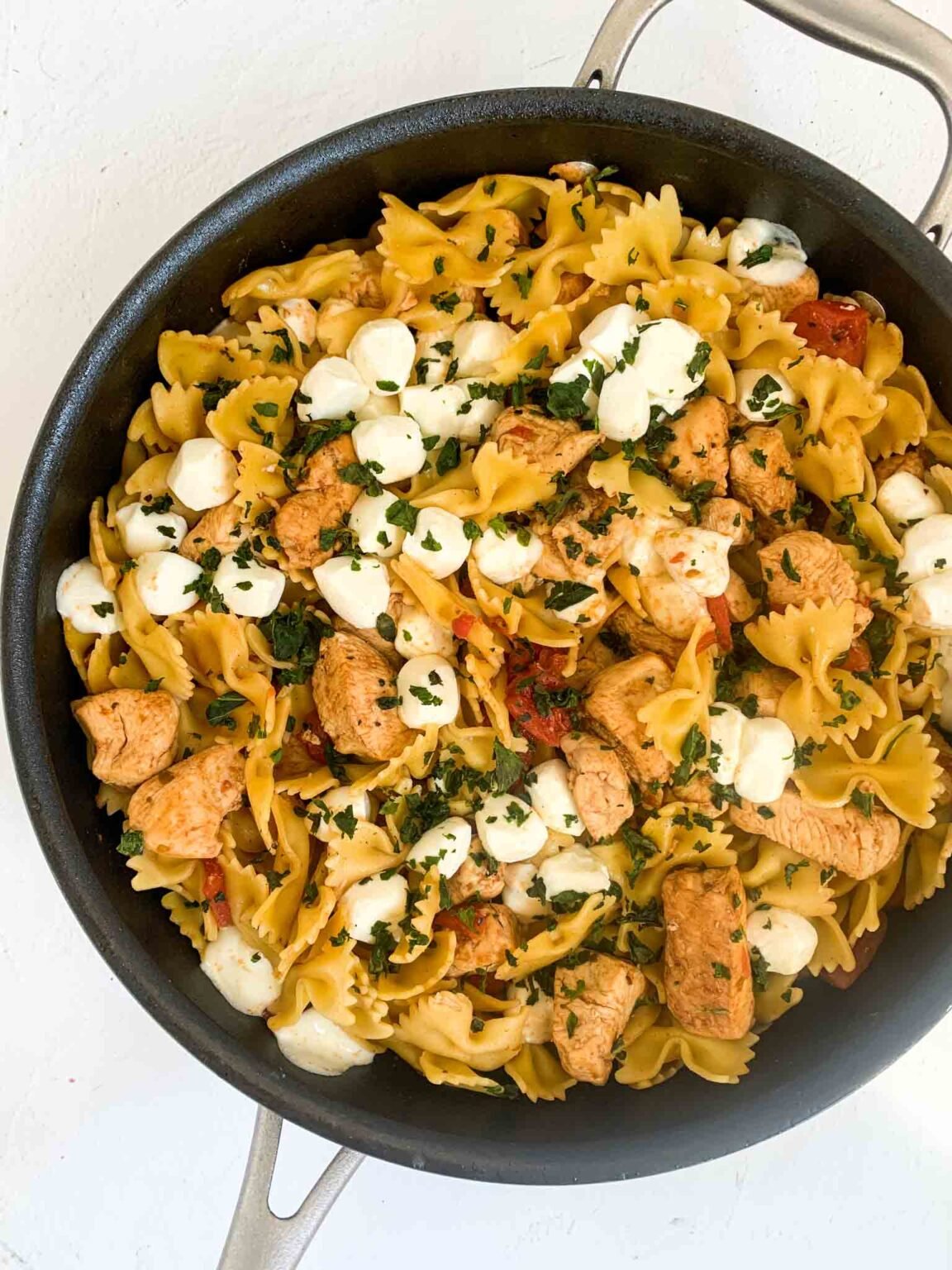 Chicken Caprese Pasta - Jordo's World